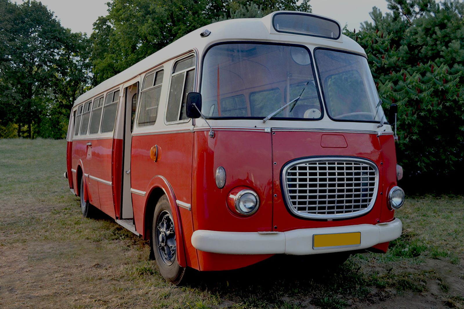 Historic Bus Insurance | Footman James Insurance